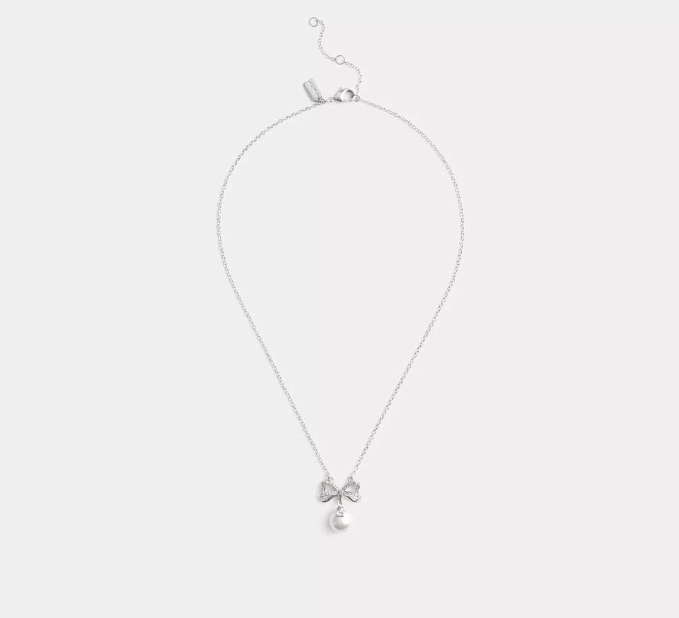 New with box COACH Bow Pearl Necklace/ Earrings Set 🎀 🎀 🎀 Holiday best ...