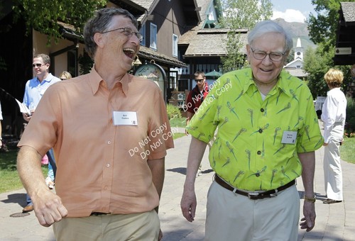 Rare Bill Gates Warren Buffet Photo Billionaire Laughing Casual Rich ...