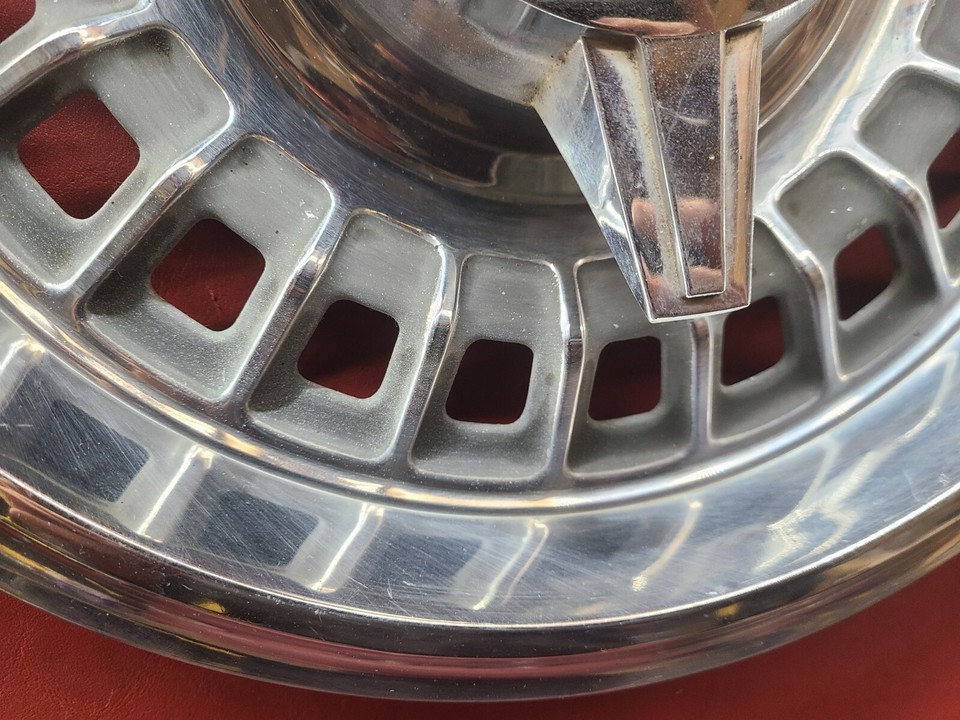 1966 Pontiac 14" Spinner Hubcap Wheel Cover Bonneville Catalina Lemans ...