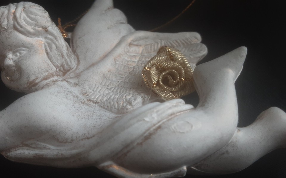 CUPID LOVE ANGEL ROSE VINTAGE CHRISTMAS TREE ORNAMENT MYTHICAL CREATURE ...