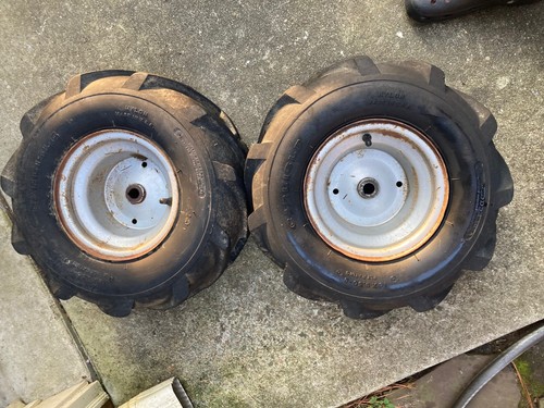 WHEELS & CARLISLE LUG TIRES REAR FROM MURRAY 1742 RIDING MOWER STANDARD ...