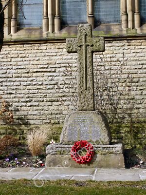 Photo 6x4 High Crompton Great War Memorial Shaw/SD9308 The memorial in ...