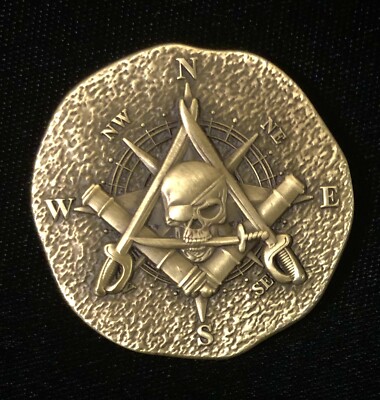 Piece of Eight Pirate Challenge coin Freemason Masonic, 1.75", Antique ...
