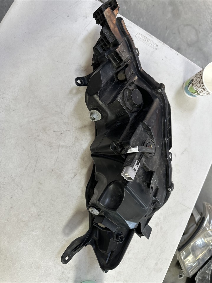 Headlight For14-16 one Toyota Corolla used Headlamps Passenger Side ...