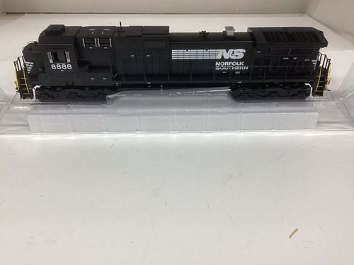 Athearn Genesis #G31575 HO scale “NS” Dash-9-40C Rd. #8888 | eBay