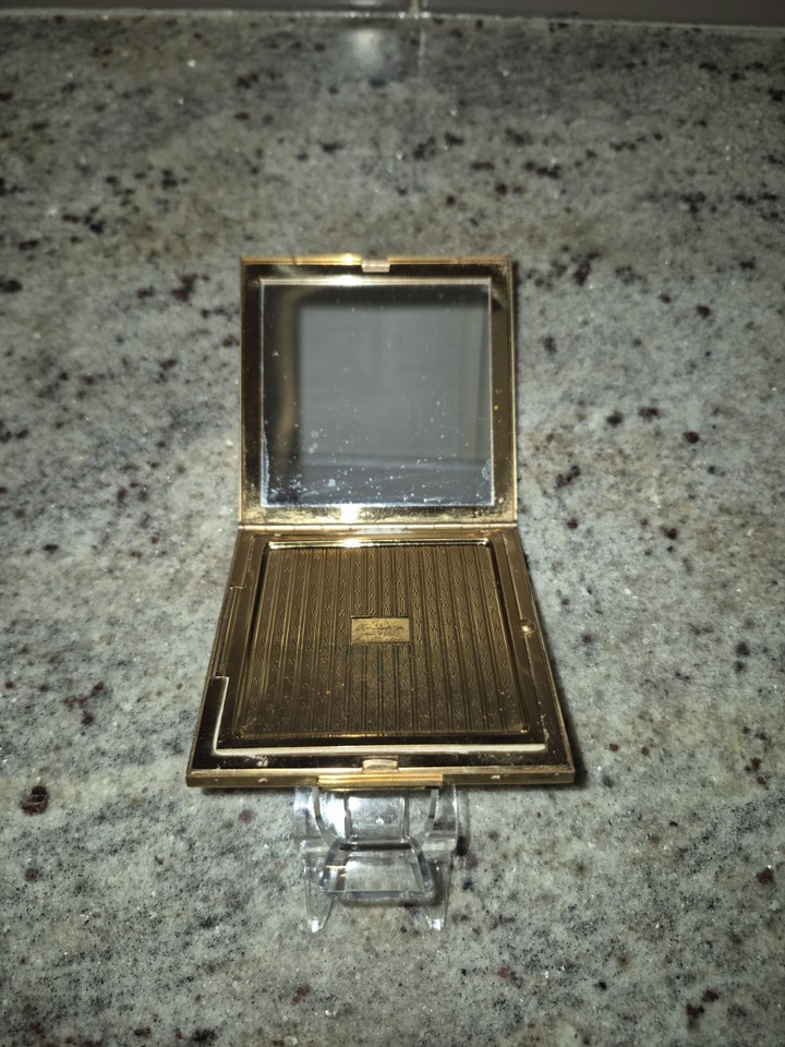 Vintage Gold Tone Powder Compact – Floral Puff – Scroll Engraved Case ...