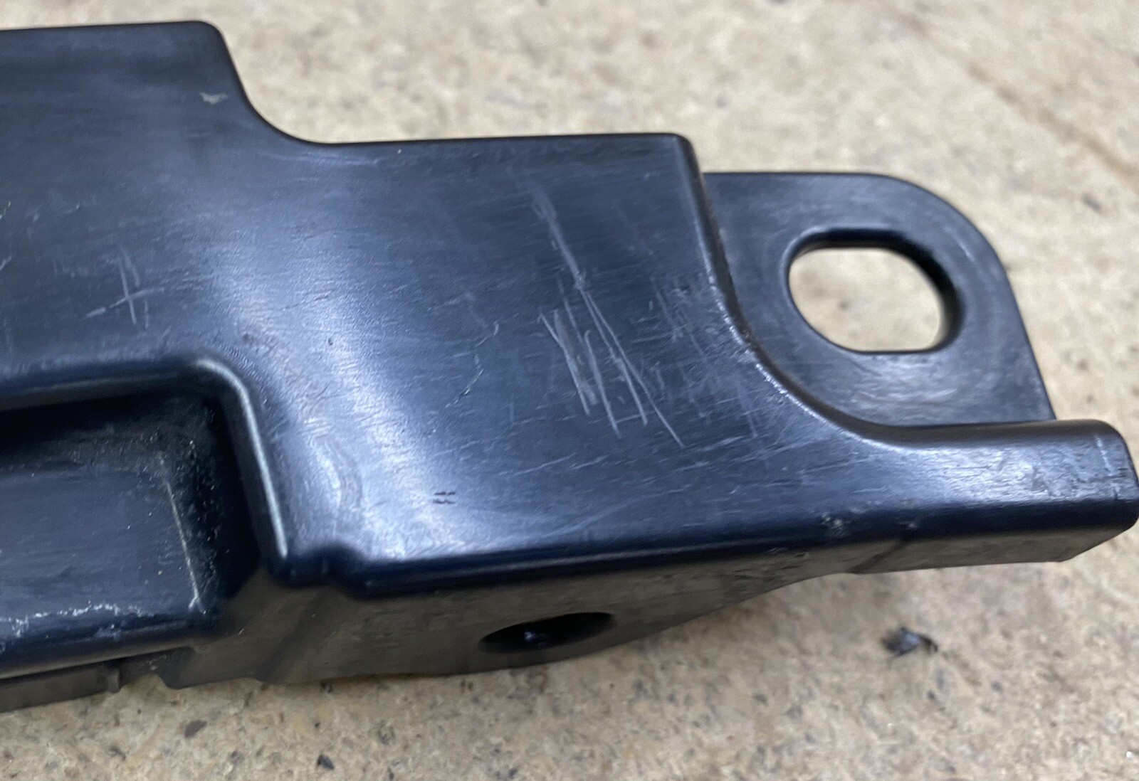 2014-2018 Toyota Highlander Front Bumper Bracket (Retainer) LH 52536 ...