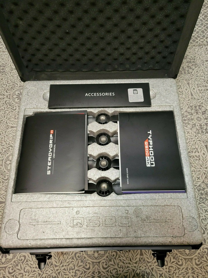 Yuneec Q500 4K Typhoon Quadcopter with CGO3-GB Camera, SteadyGrip and ...