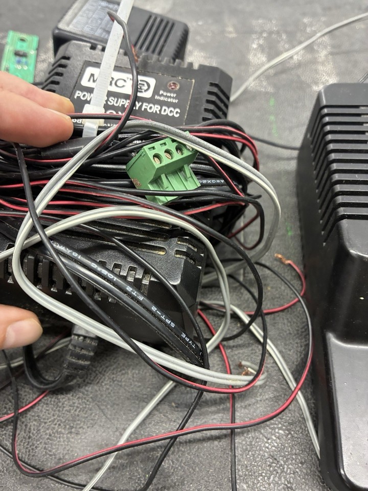 MRC DCC Lot 2 Throttles AD515 Power Supply Prodigy HO | eBay