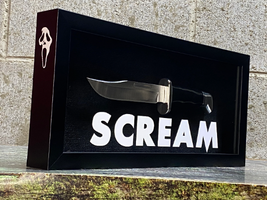 Scream Movie Knife Ghostface Killer Mask Buck Prop Display Horror ...