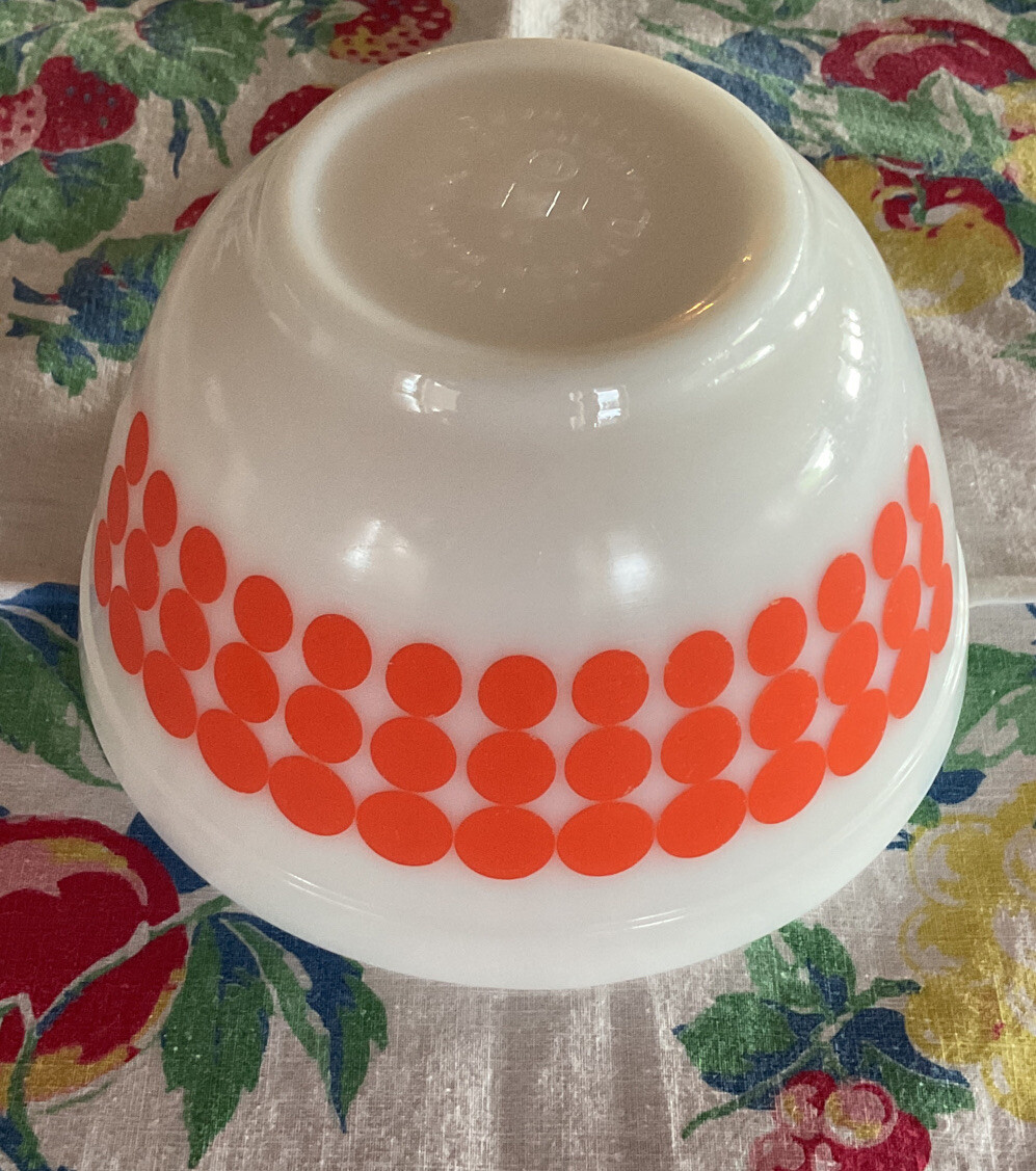 Vintage Pyrex Polka Dots Mixing Bowls 3 Piece Set 401 Orange 402 Yellow ...