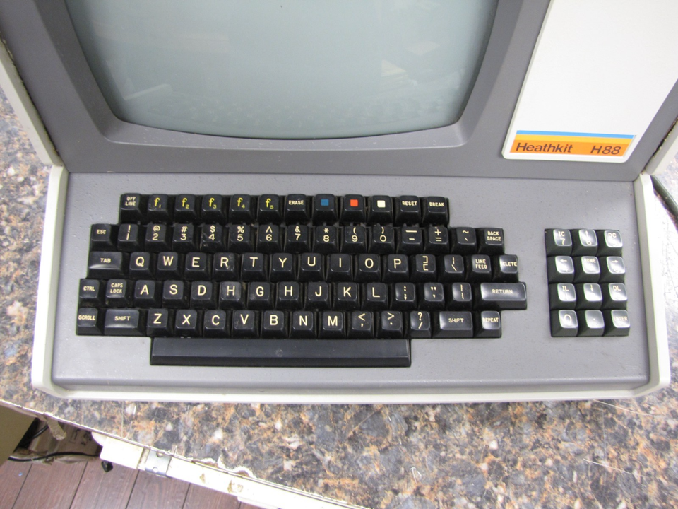 Rare Vintage Heathkit Heath Computer Model H88 HN-88-39 Powers on | eBay