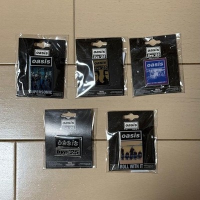 Oasis Live 25 Pin Set | eBay