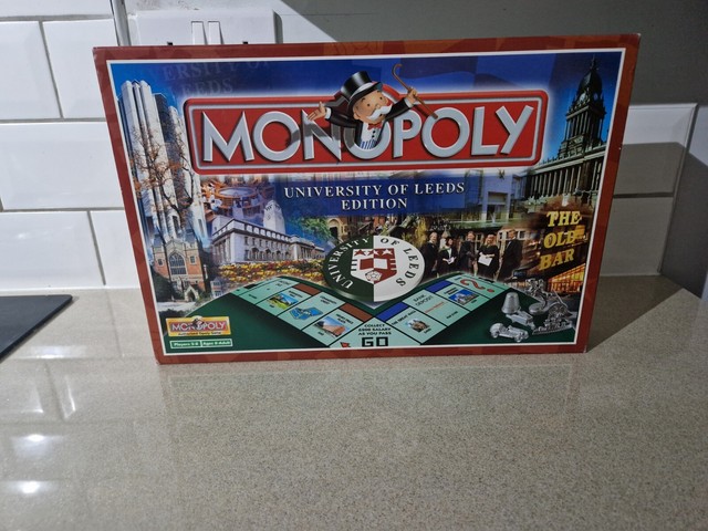 2002 Winning Moves Monopoly University of Leeds Edition & for sale ...