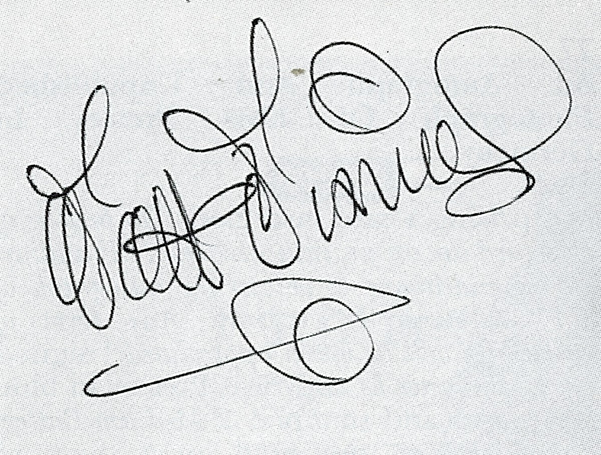 Walt Disney Signature Logo Walt Disney Autograph Seller Reacts To Cut