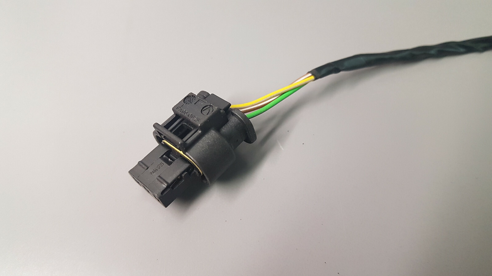 GENUINE NEW BMW E84 E90 PDC SENSOR SOCKET CONNECTOR 3 PIN | eBay