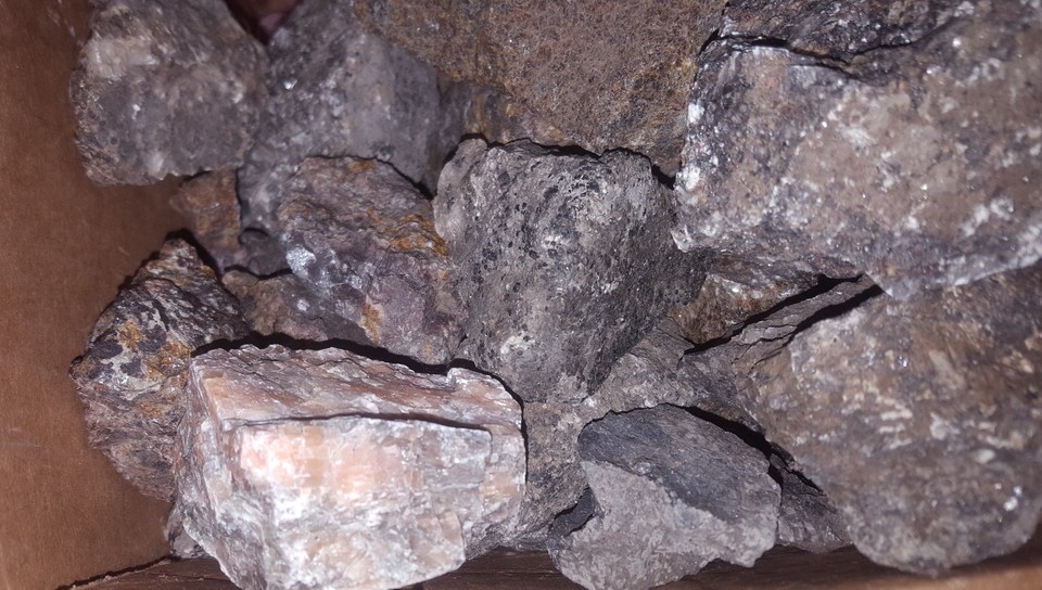 18lbs+ Wholesale Lot Franklin NJ Fluorescent Rocks UV Minerals ...