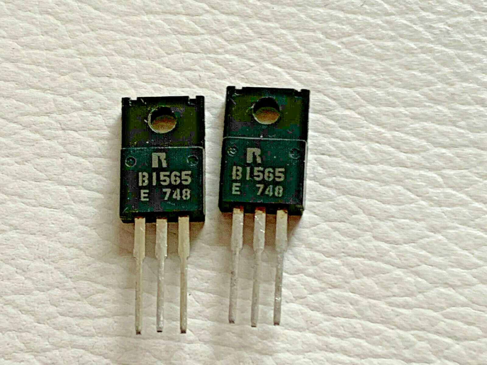 10Pieces |2SB1565 Original Rohm PNP Power Transistor FREE Shipping ...