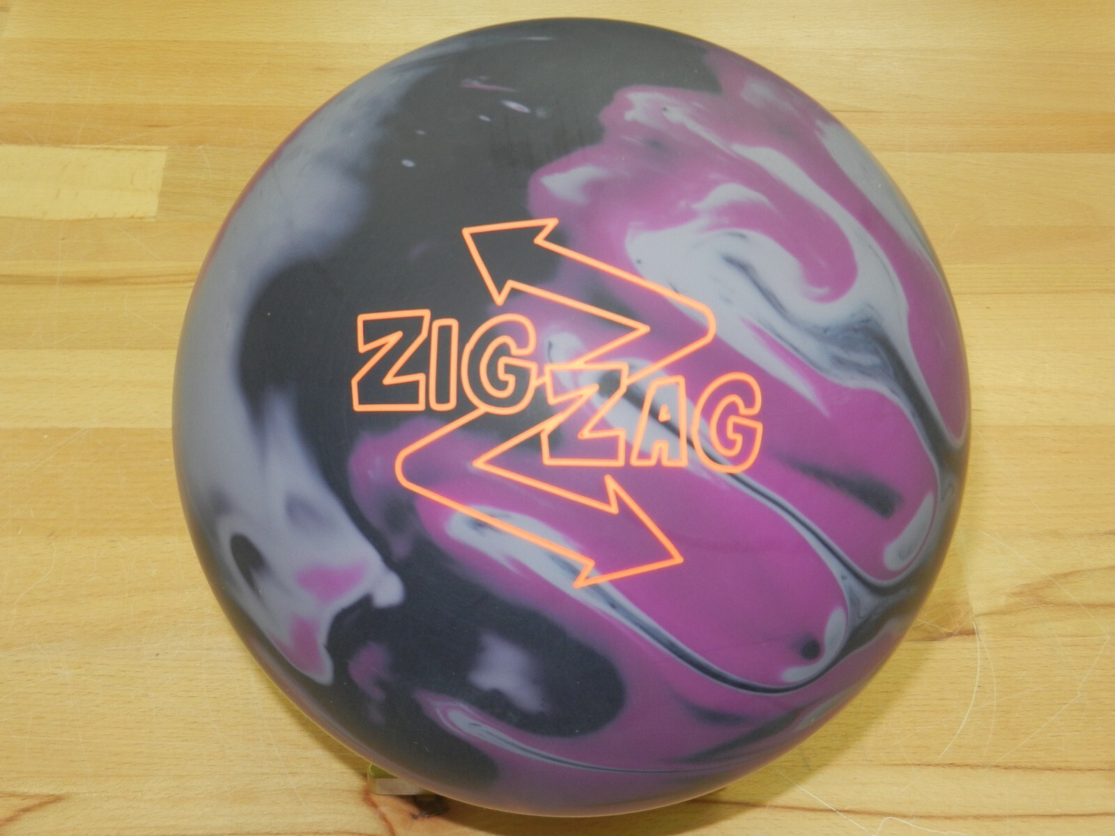 NIB 15# Radical Zig Zag Solid Bowling Ball w/Specs of 15.3/3-4" Pin/2.70oz TW | eBay