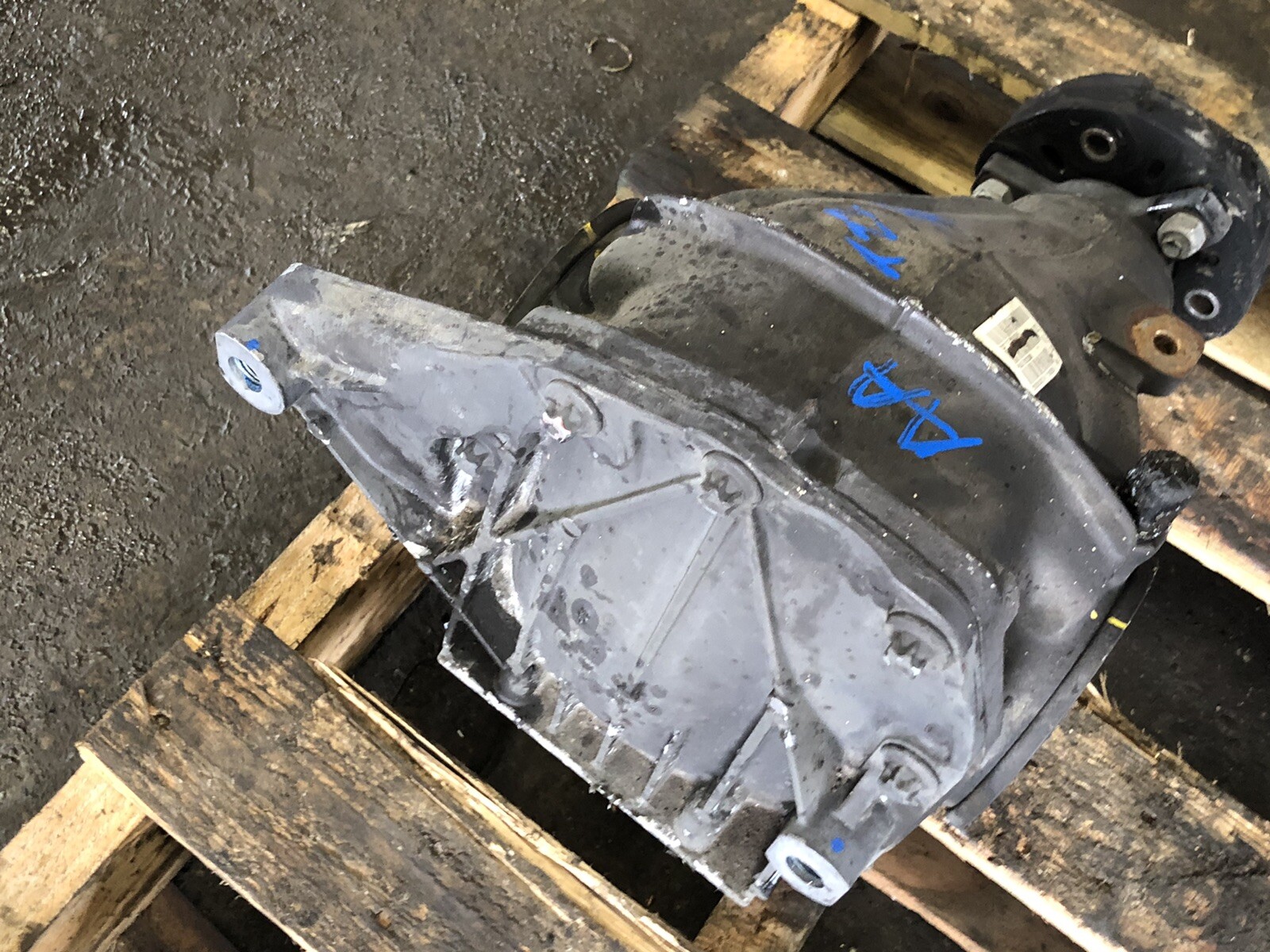 Rear Differential Carrier 05 2005 Dodge Magnum RWD 5.7L 2.82 Ratio ...