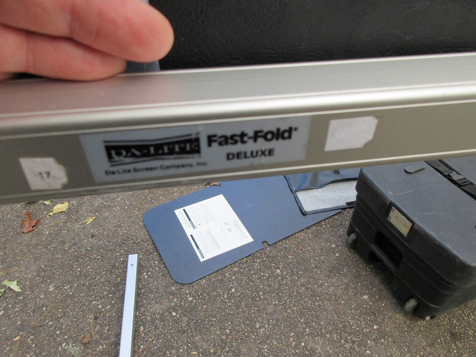 Da-Lite Fast-Fold Frame, Projection Screen, 105" diagonal 5'x7', 63"x84 ...