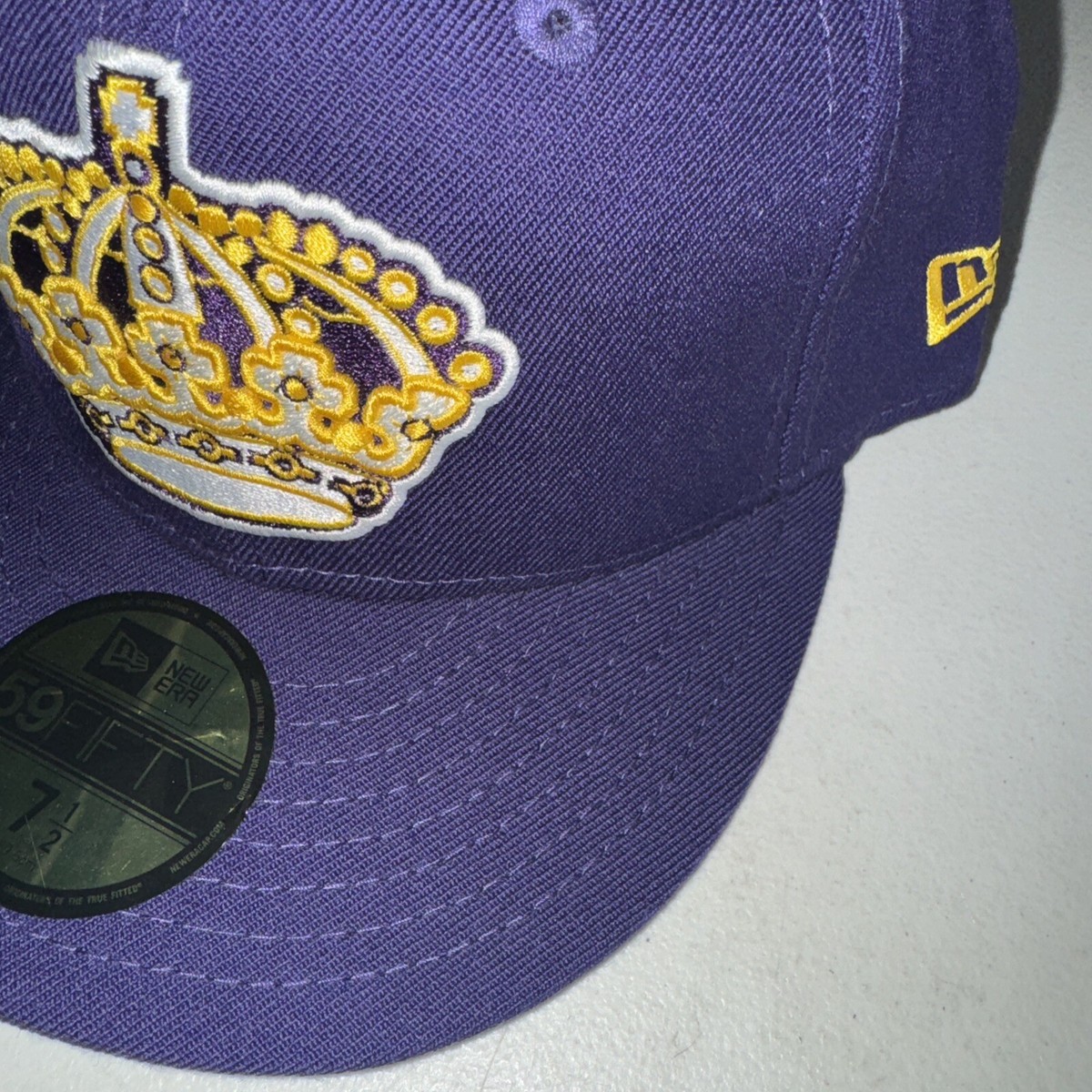 La Kings Purple Logo LA Kings New Era 7 1/2 Purple Gold Crown Hat Rare