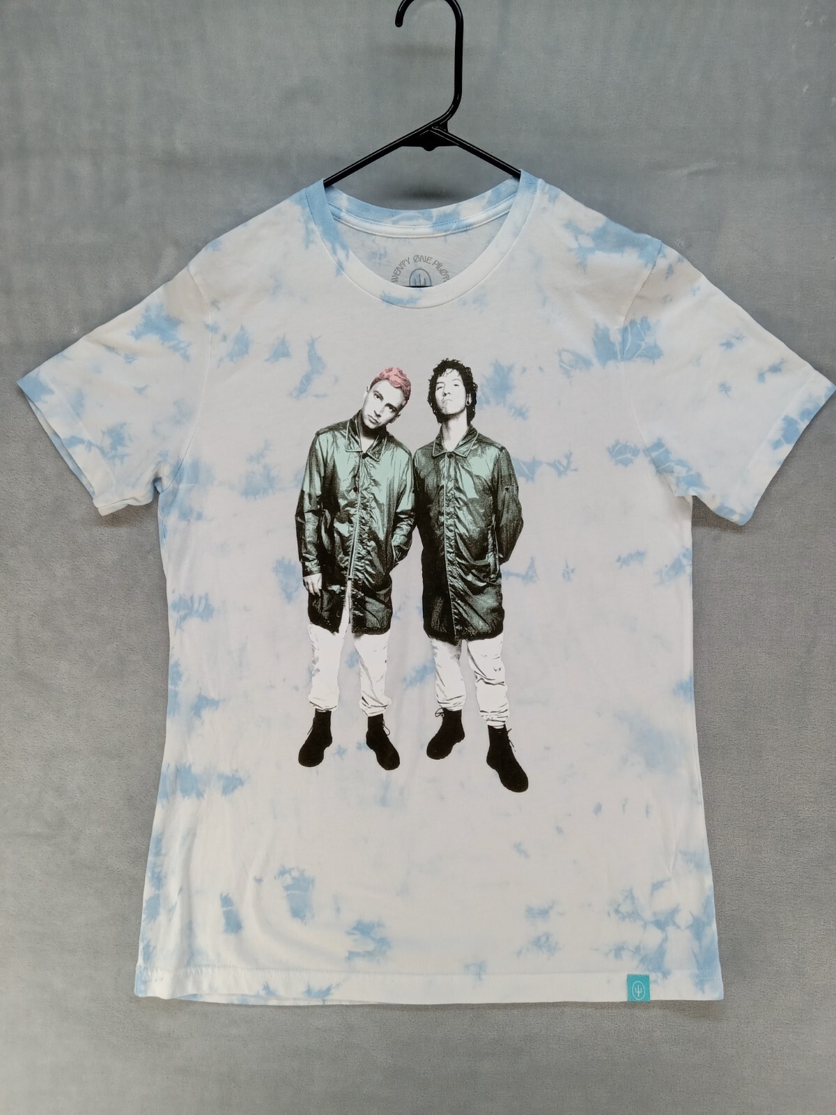 Twenty One Pilots Scaled and Icy Album T Shirt Size M… - Gem