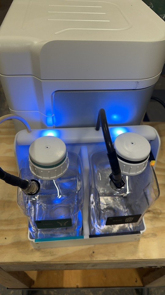 Thermo Invitrogen Attune Shelf and bottle for CytKick Max AutoSampler ...
