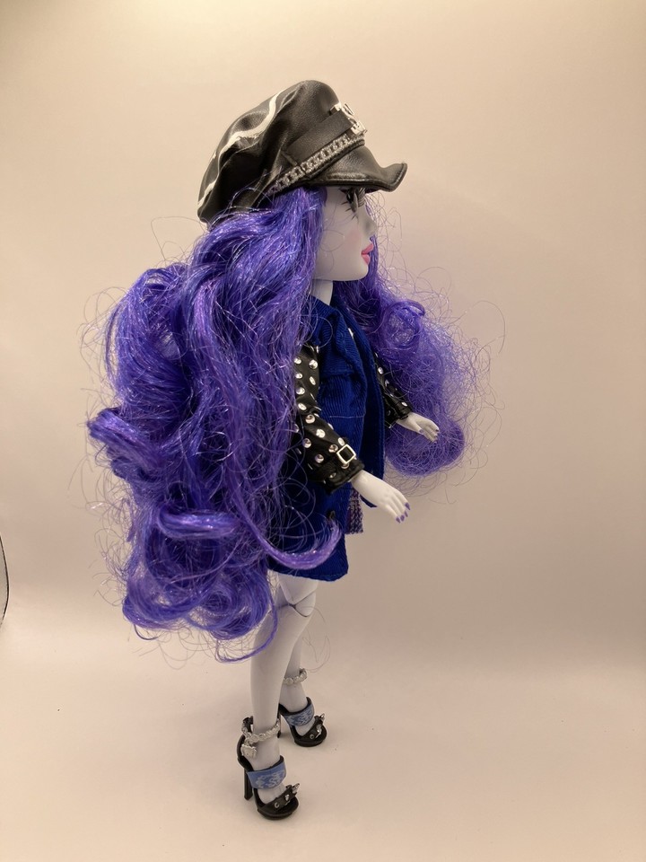 Shadow High Rainbow Vision Uma Vanhoose Doll Rainbow High | eBay