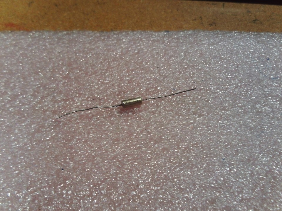 SPRAGUE & BC COMPONENTS CAPACITOR # M39006/09-8808 NSN: 5910-01-042 ...