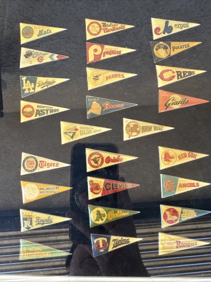 Vintage MLB Pin Set. Dodgers | eBay