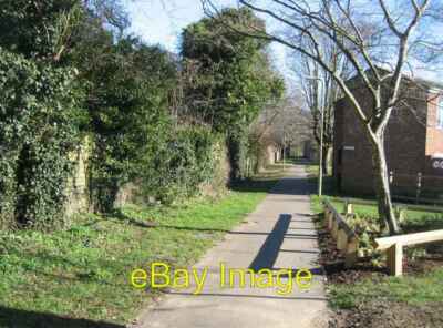 Photo 6x4 Footpath behind Butler Close Basingstoke To the left are the ...