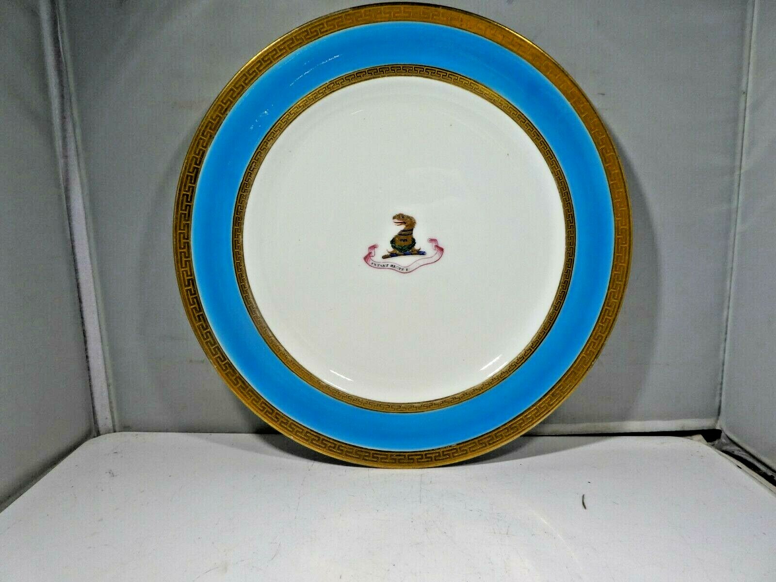 12 19TH CENTURY ARMORIAL MINTON DINNER SERVICE PLATES W HOLDEN FAMILY ...