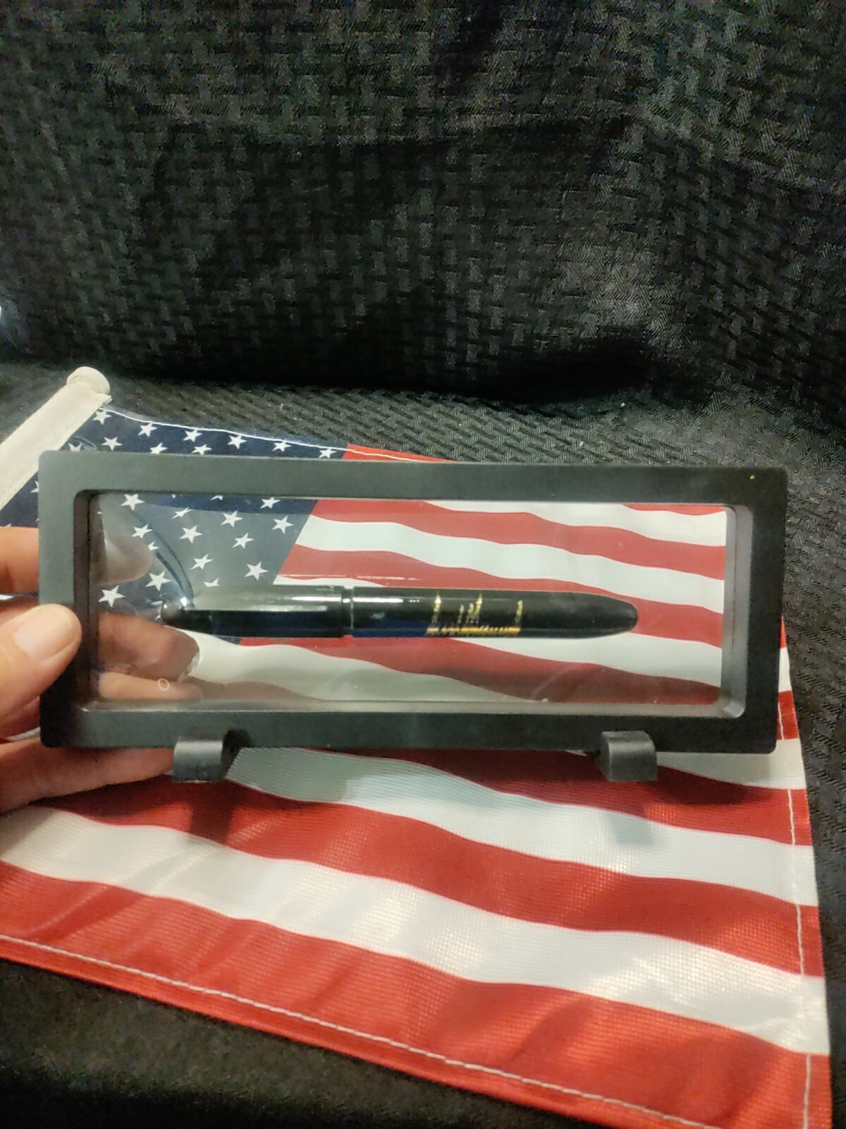 President Donald Trump Bill Signing Sharpie Marker. Comes In Display ...