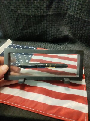 President Donald Trump Bill Signing Sharpie Marker. Comes In Display ...