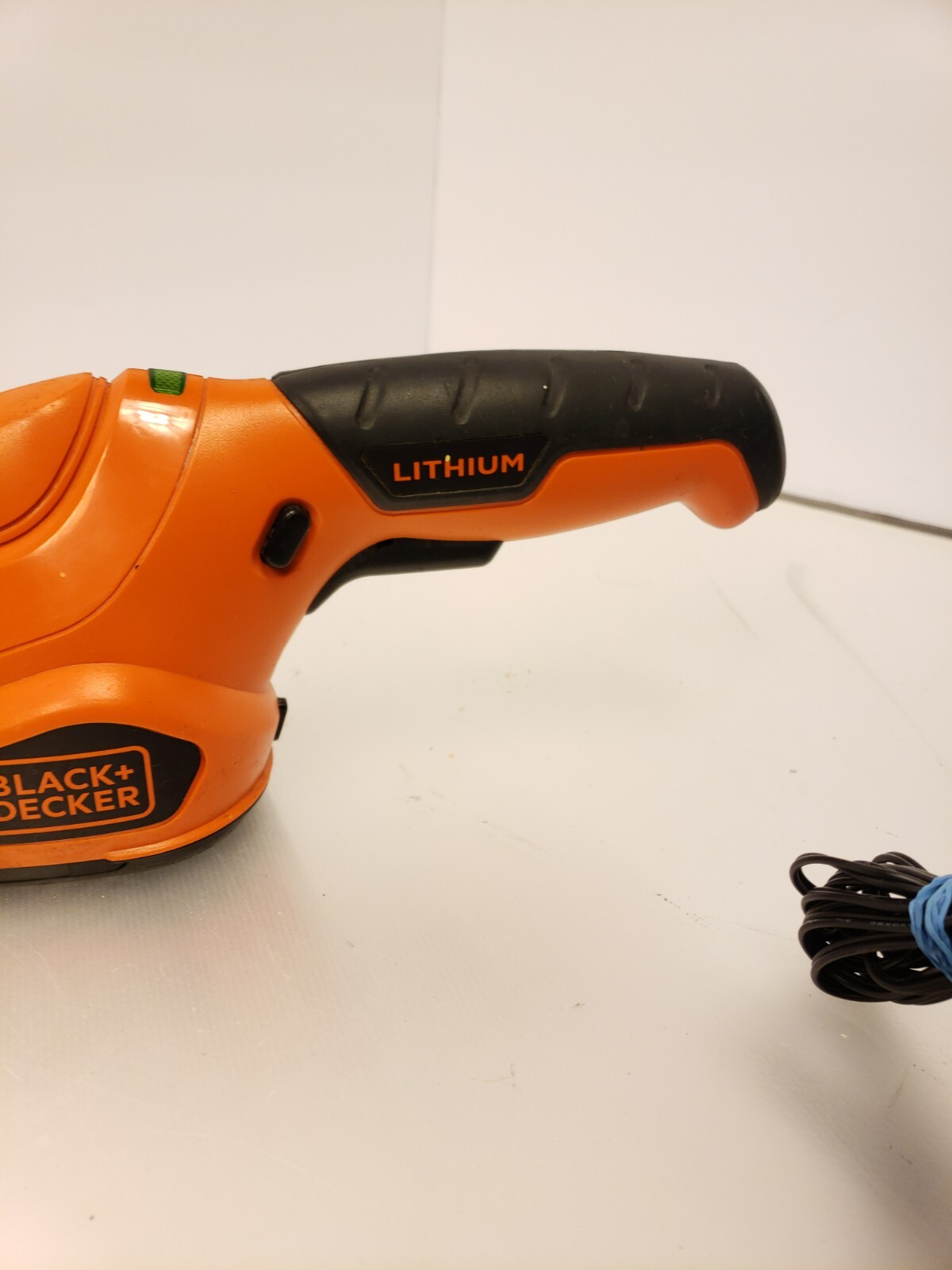 Black & Decker GSL35 2-in-1 Garden Shear Combo 3.6 V W Interchangeable ...