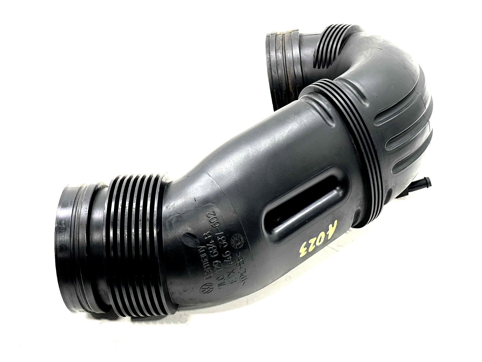 2007-2010 AUDI Q7 4L 3.6L AIR INTAKE HOSE TUBE 7L0 129 684 B OEM | eBay