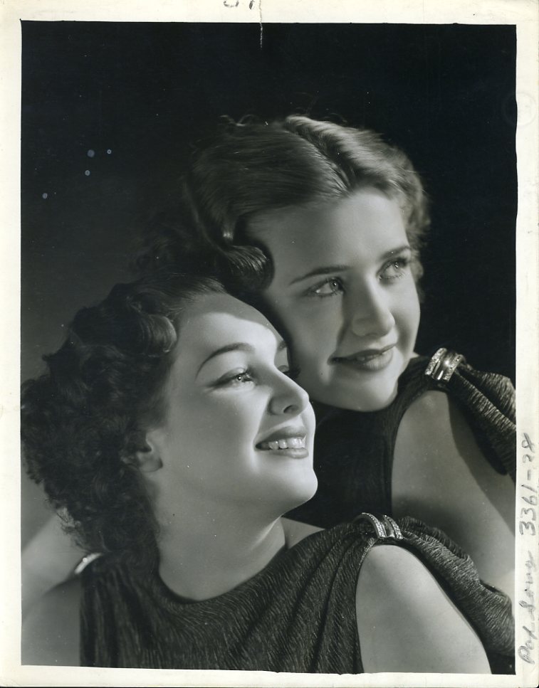 Priscilla Lane And Sisters