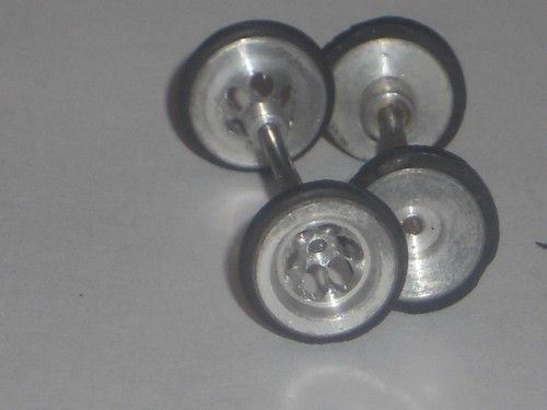 VINTAGE AURORA AFX SUPER II TYPE 2 ALUMUNUM WHEELS AND TIRES NICE HO ...