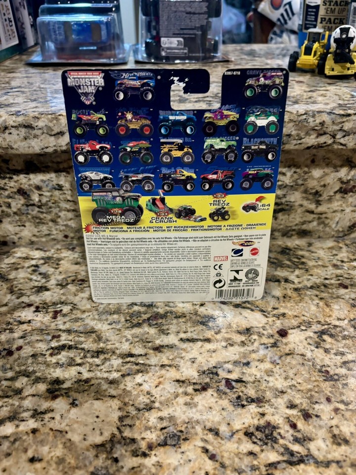 2002 Hot Wheels Monster Jam SHOCKER Truck NIB | eBay