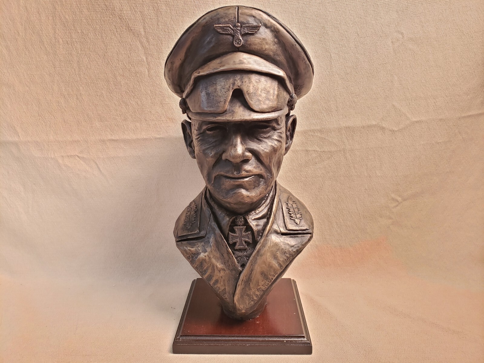 Limited Edition - Feldmarschall Erwin Rommel Cold Cast Bronze Bust - 22 ...
