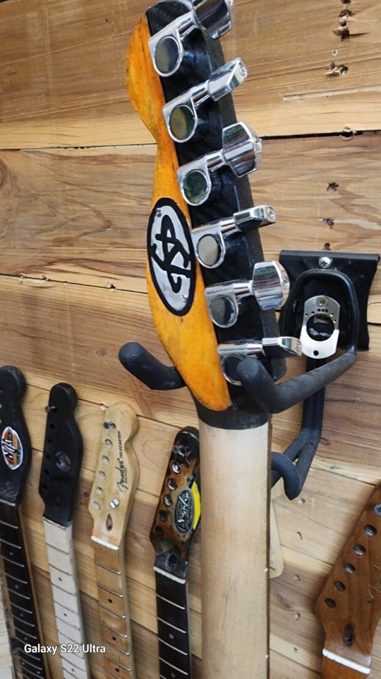 NOS Custom American HS Telecaster/Case 5way Carbon Fiber. All Bells ...