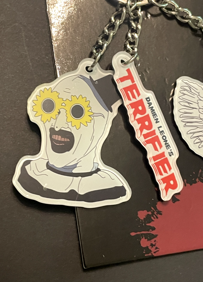 NEW 2025 DAMIEN LEONE'S TERRIFIER ART THE CLOWN 3 PIECE KEYCHAIN ...