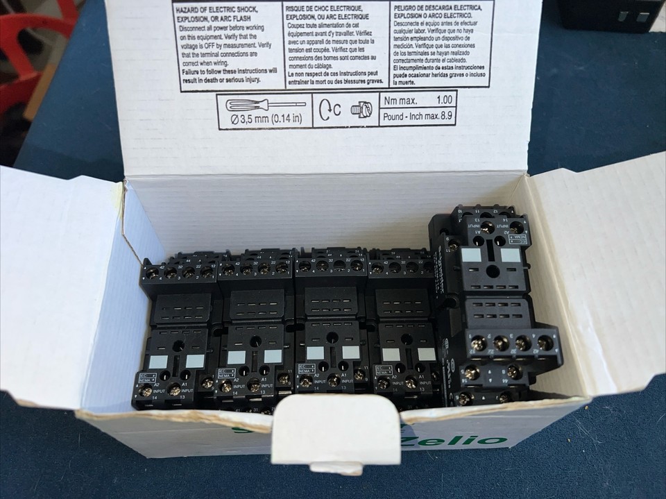 Schneider Electric Simple Socket RXZE2M114M 6-pack Zelio Brand New | eBay