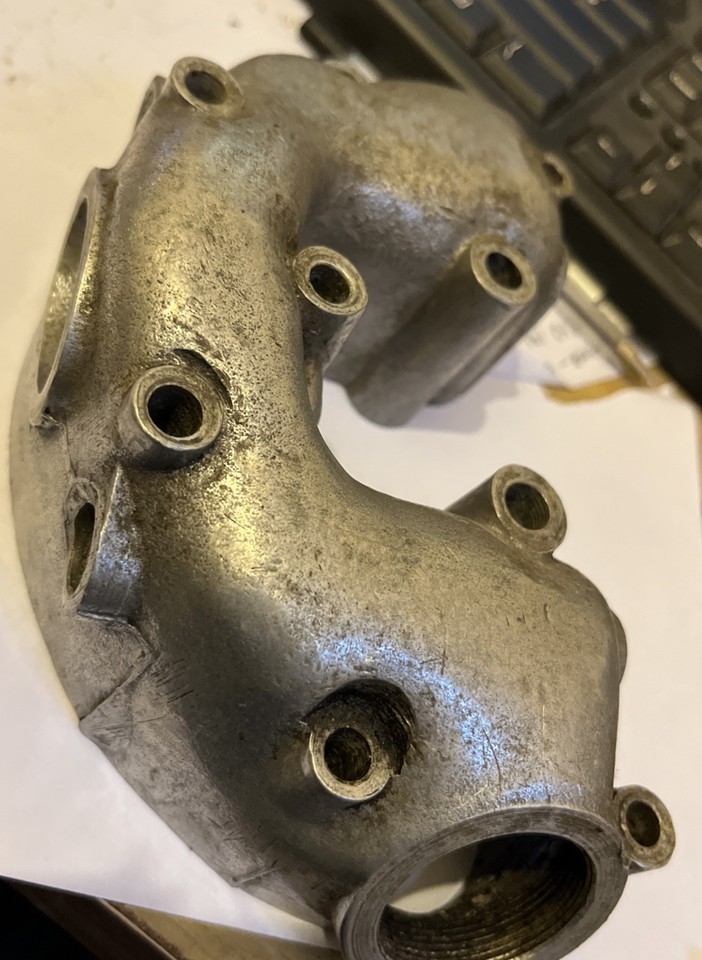 bsa c15 / b40 rocket box shell with valve lifter hole c15T trials pre ...