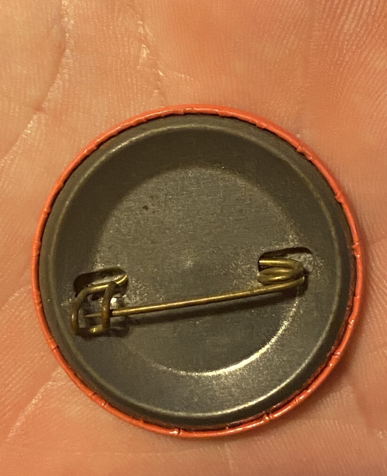 VINTAGE SMILEY FACE HIPPIE COUNTER CULTURE PIN BACK BUTTON FUNNY CRUDE ...