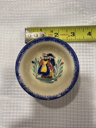 Small Antique Henriot Quimper dish/bowl Peasant Couple Pattern. | eBay