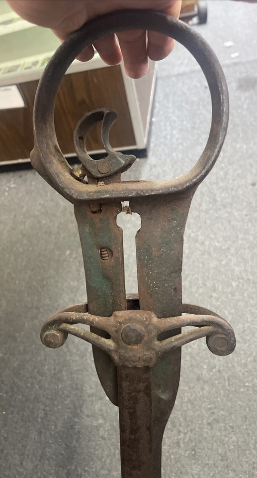 VTG ANTIQUE Cast Iron HAY SPEAR HARPOON CARRIER Barn Find FARM UNLOADER ...