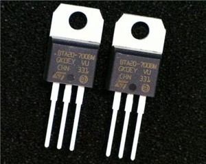2 x STMicroelectronics Triacs BTA20-700BWRG 20 Amp 700 Volt Isolated TO ...