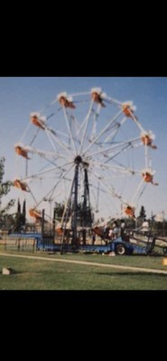 Vintage 12-Seat Ferris Wheel Carnival / Amusement Ride w/ Trailer ...